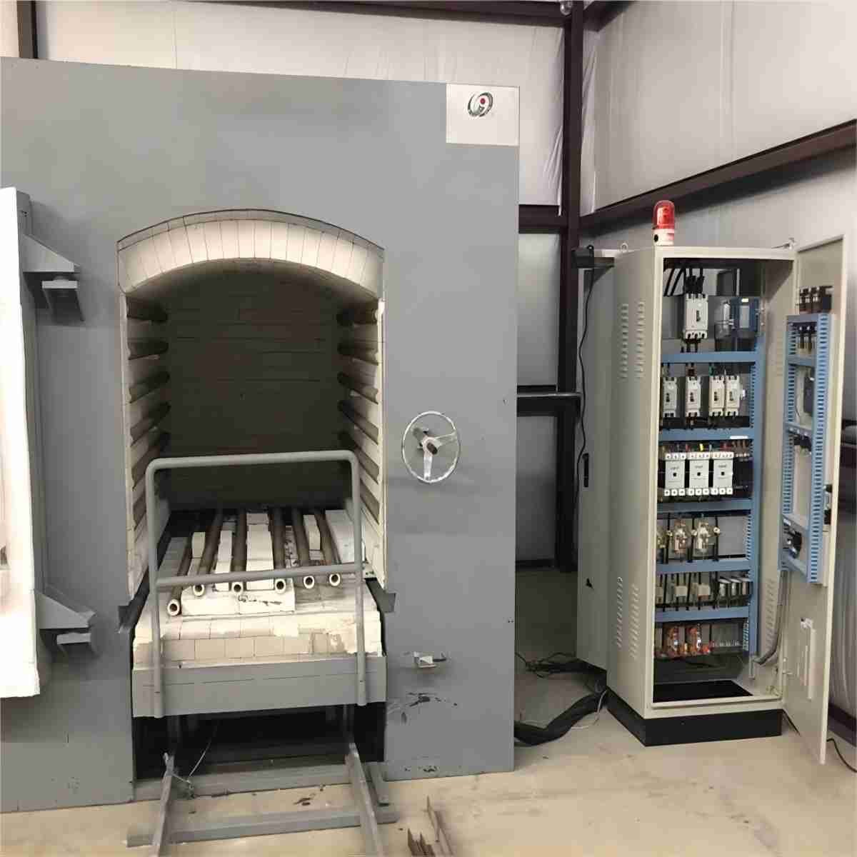 Air Atmosphere Alloy Parts Treating Batch Industrial Furnace With A ...